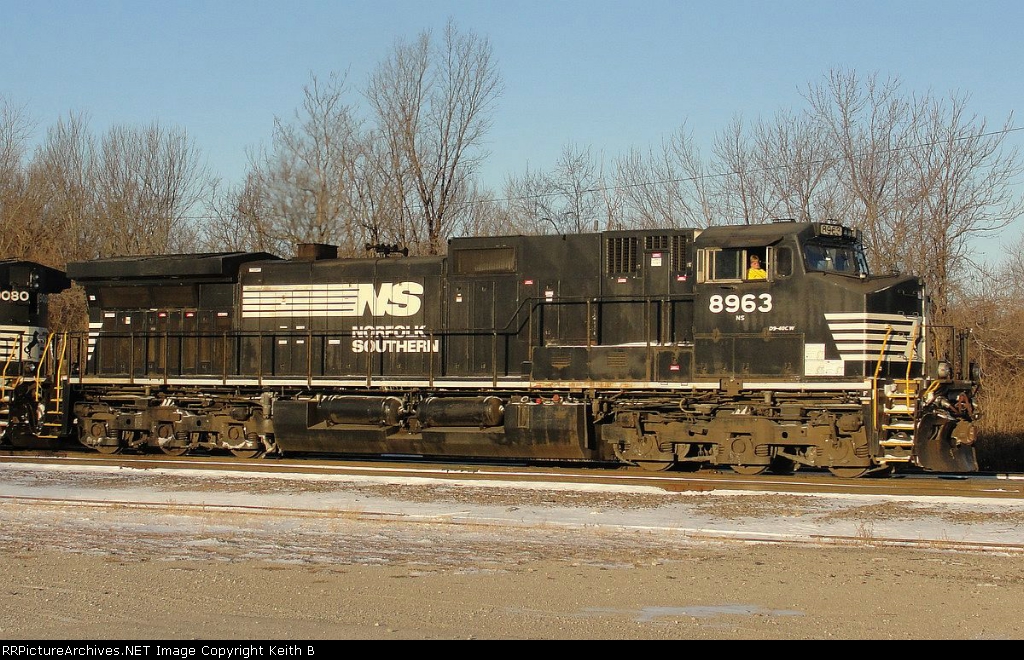 NS 8963